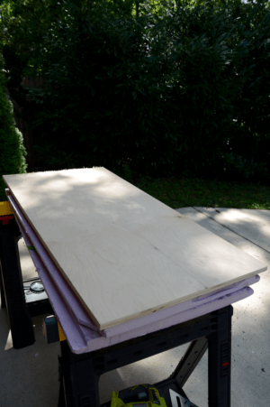 How to Make a DIY Movie Projector For Your Phone