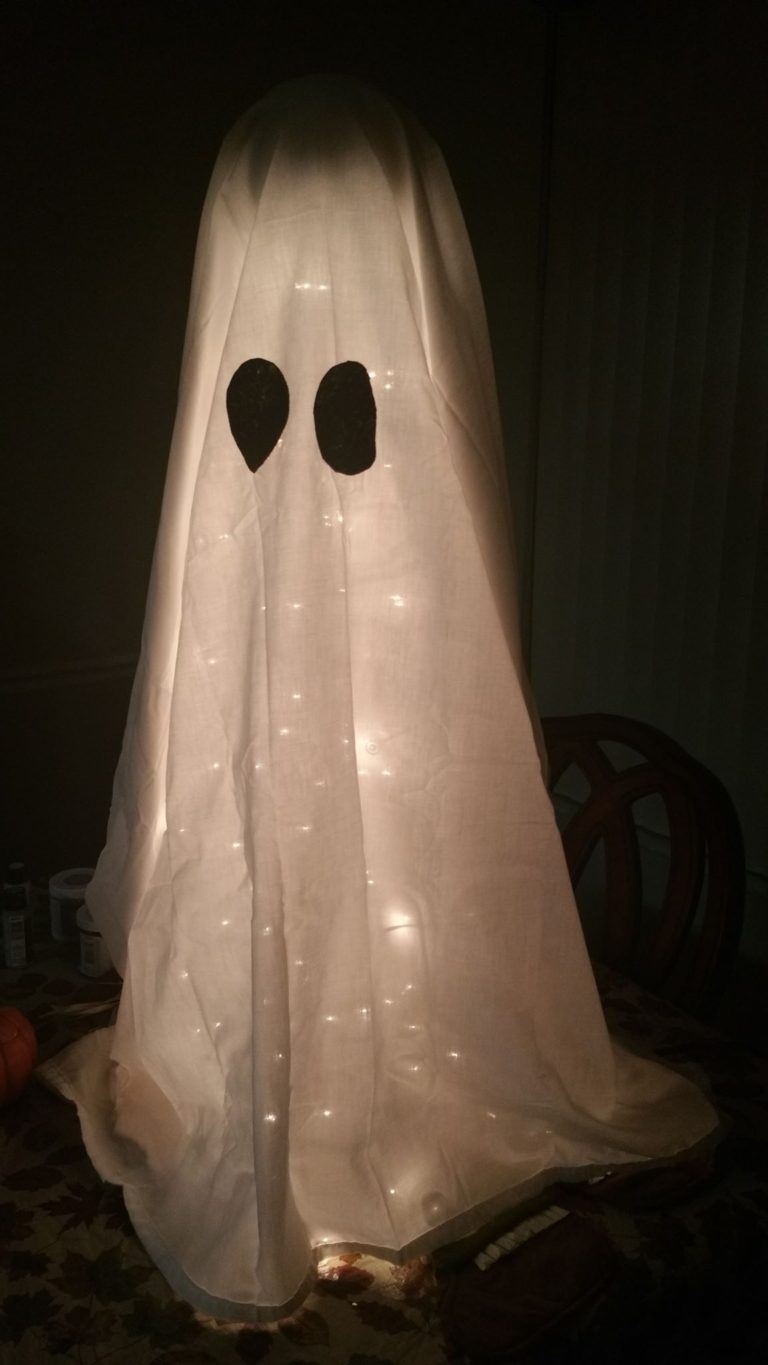 How to Make Halloween DIY Ghost Lights For Your Porch!