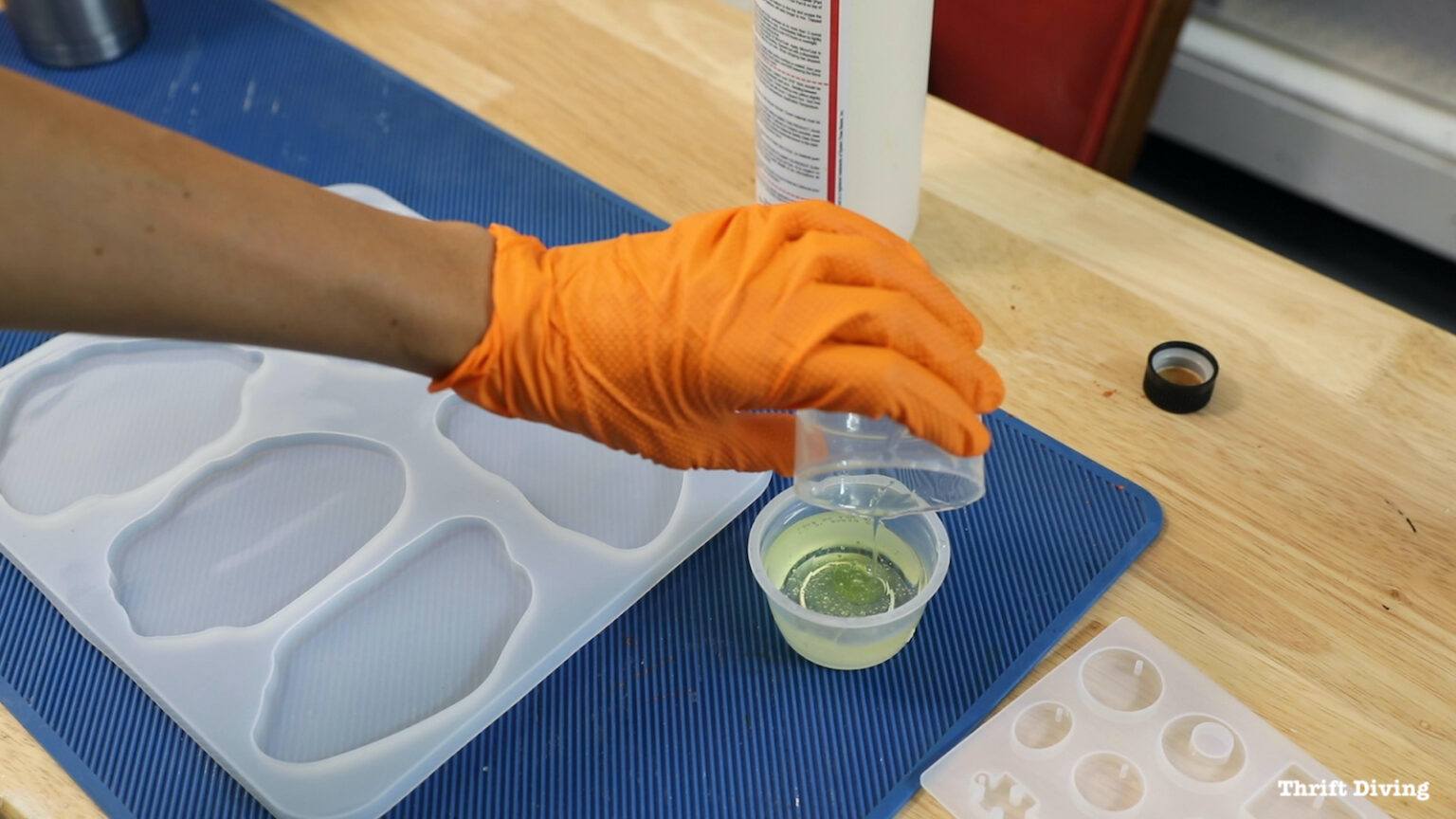 Making Epoxy Art with Flowers: DIY Drink Coasters - Thrift Diving Blog